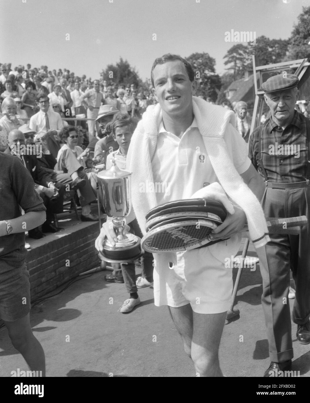 Tom okker leaves court hi-res stock photography and images - Alamy