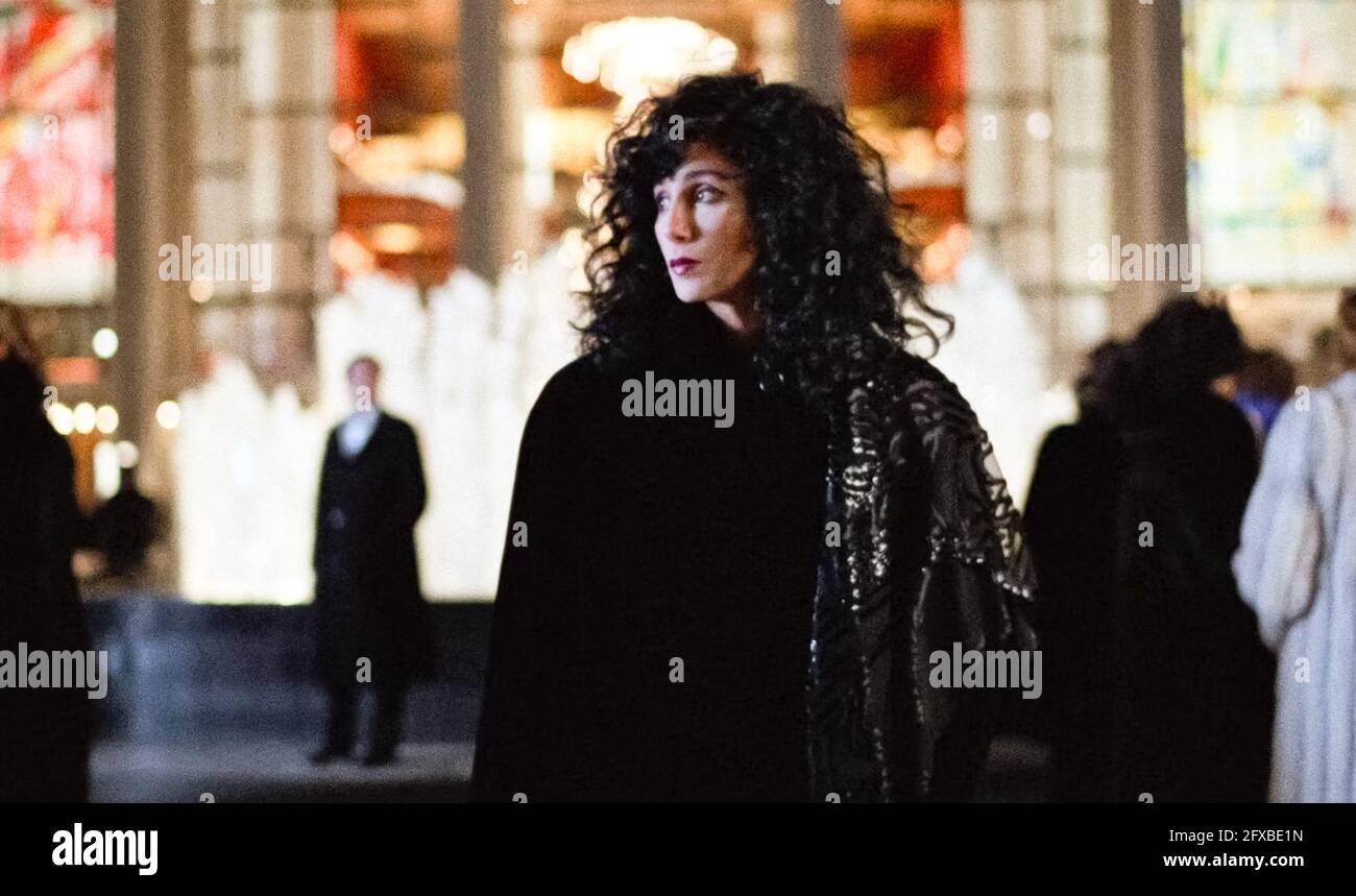 USA. Cher in a scene from the (C)Metro-Goldwyn-Mayer movie: Moonstruck ...