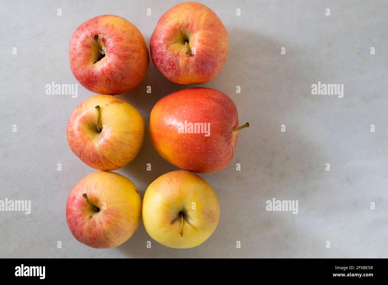 natural apples top view Stock Photo - Alamy