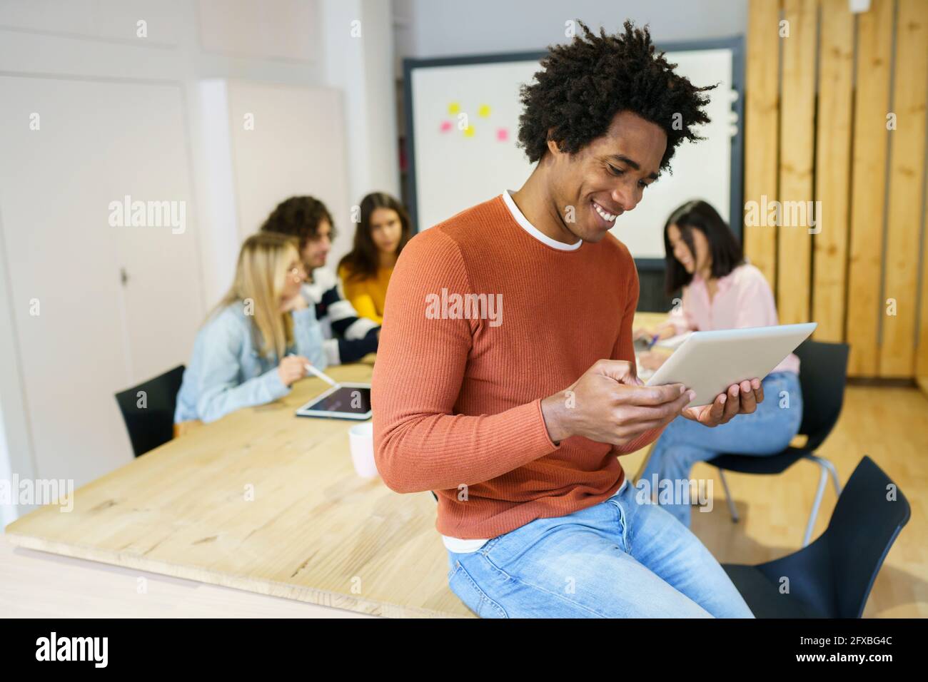 Digital business professional hi-res stock photography and images - Alamy