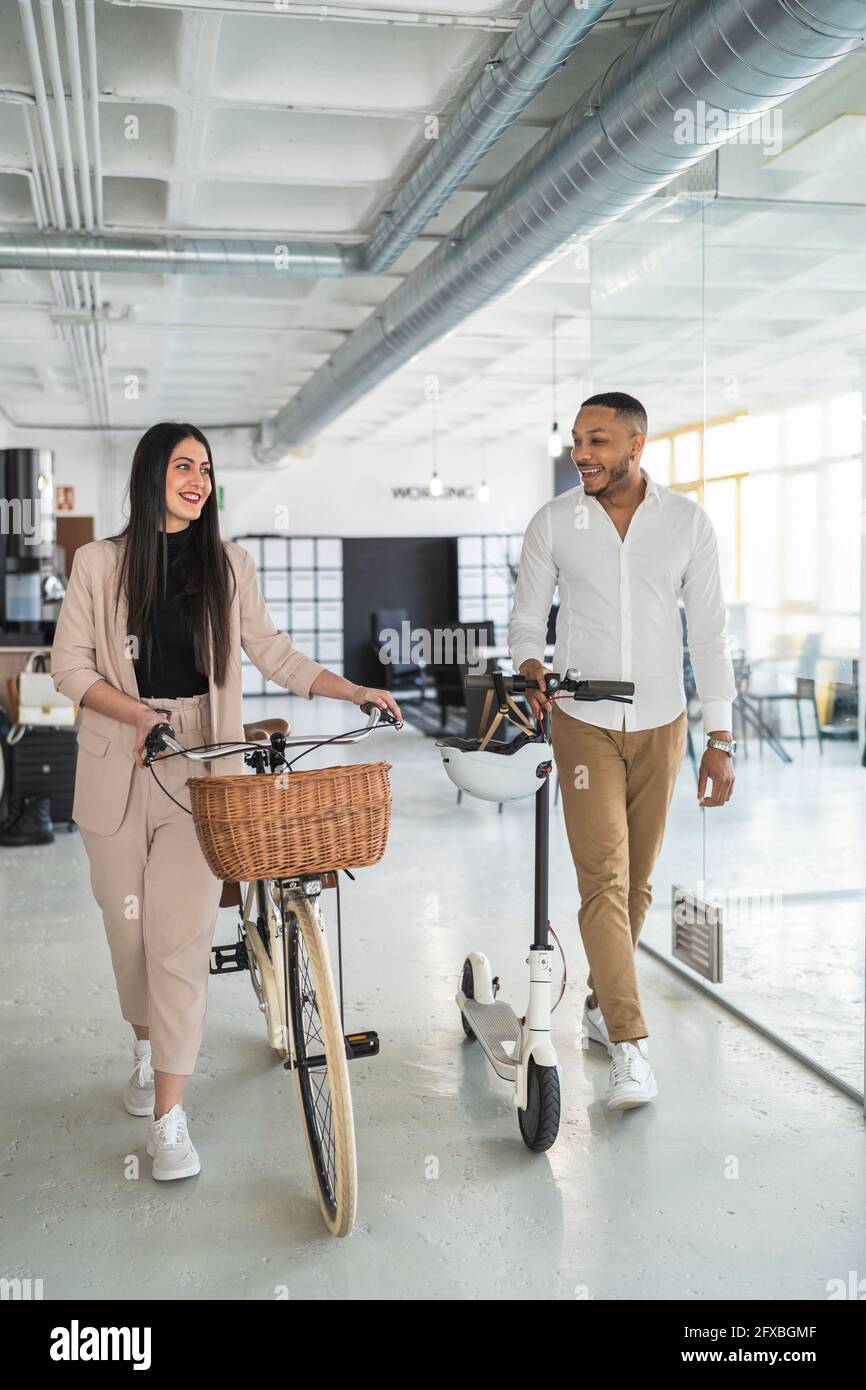 Office with bicycles hi-res stock photography and images - Alamy