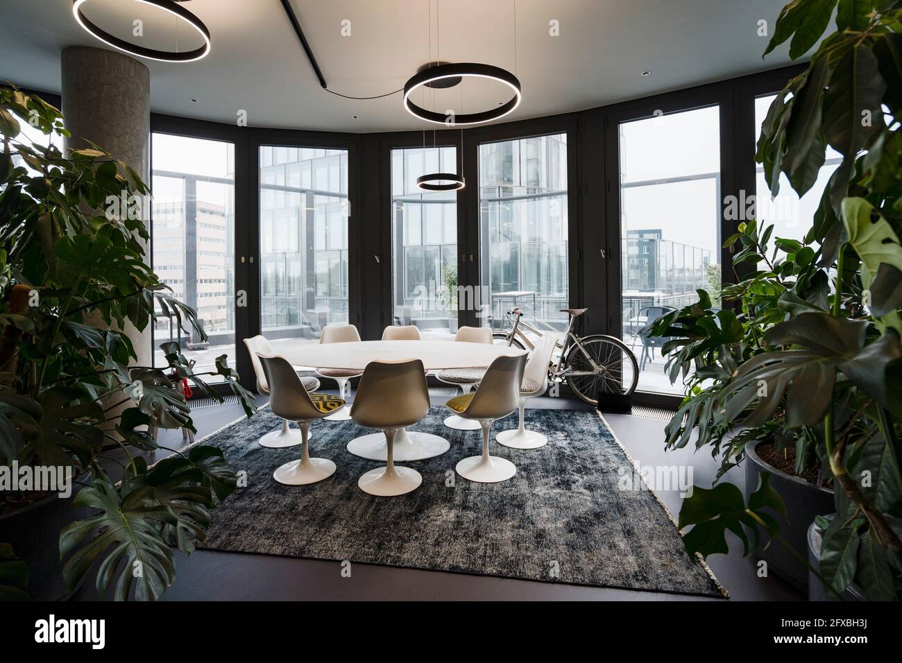 Empty conference room in modern office hi-res stock photography and ...