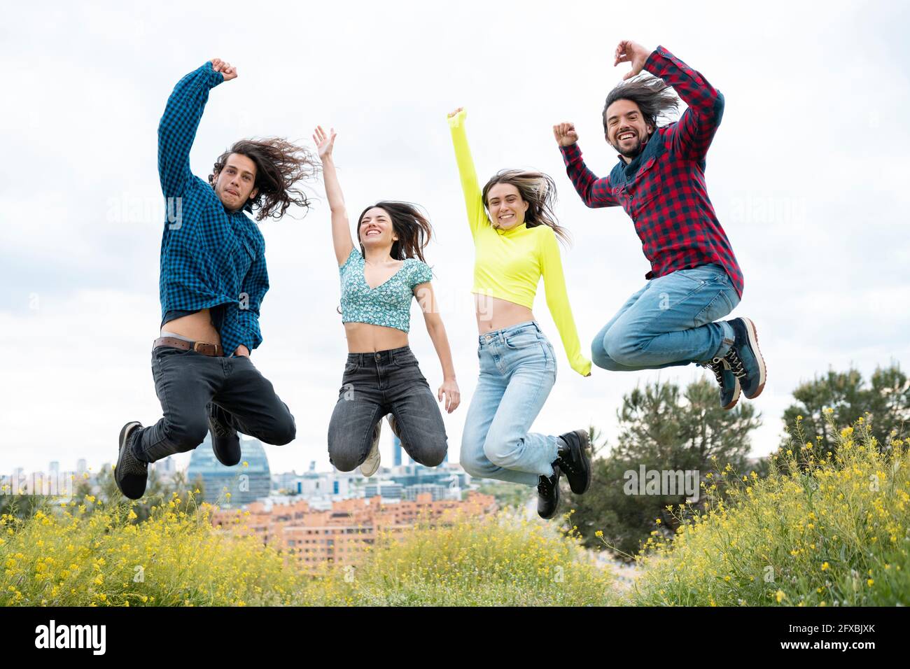 4 Best Friends Jumping