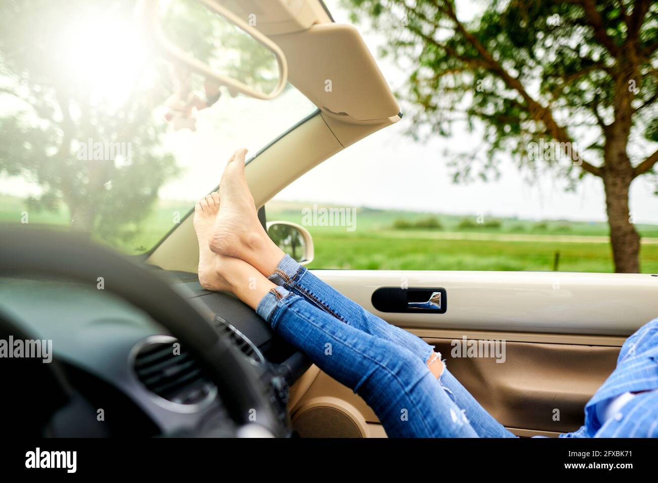 Crossed at ankle hi-res stock photography and images - Alamy