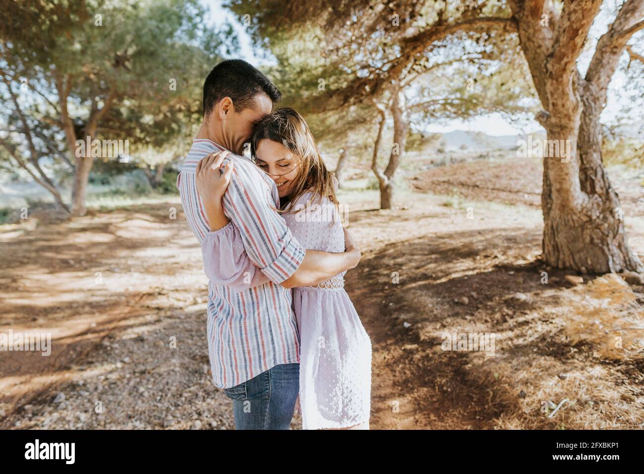 Girlfriend boyfriend outdoors hi-res stock photography and images - Alamy