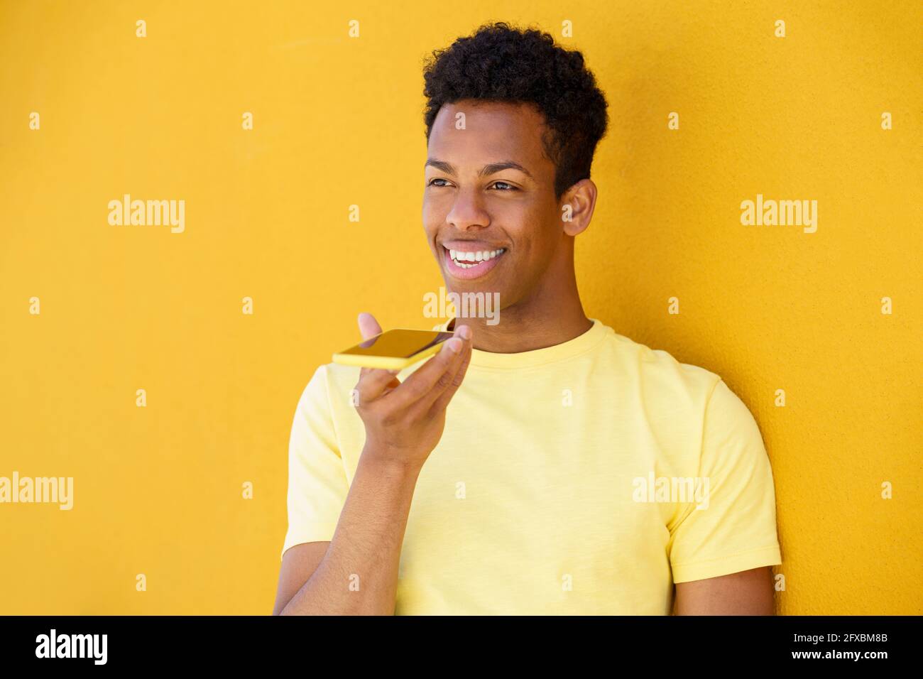 Man smartphone making phone hi-res stock photography and images - Alamy