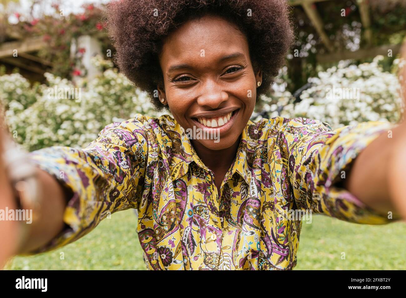 Adult selfie hi-res stock photography and images - Alamy