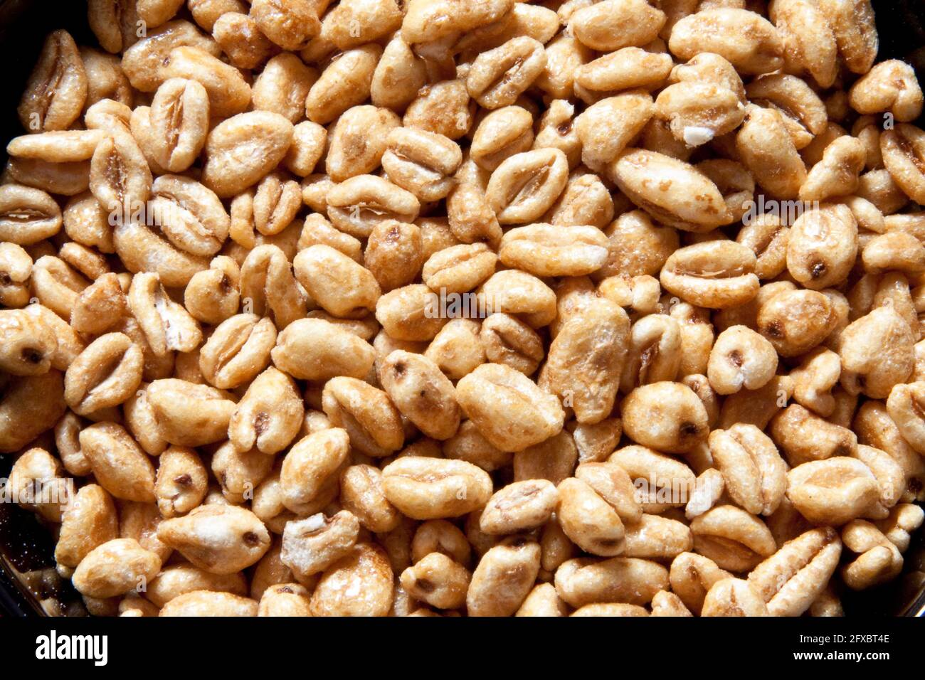Puffed wheat cereal milk hi-res stock photography and images - Alamy