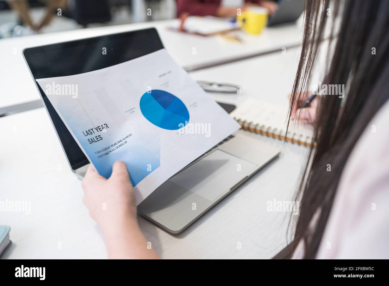 Sales data analysis hi-res stock photography and images - Alamy