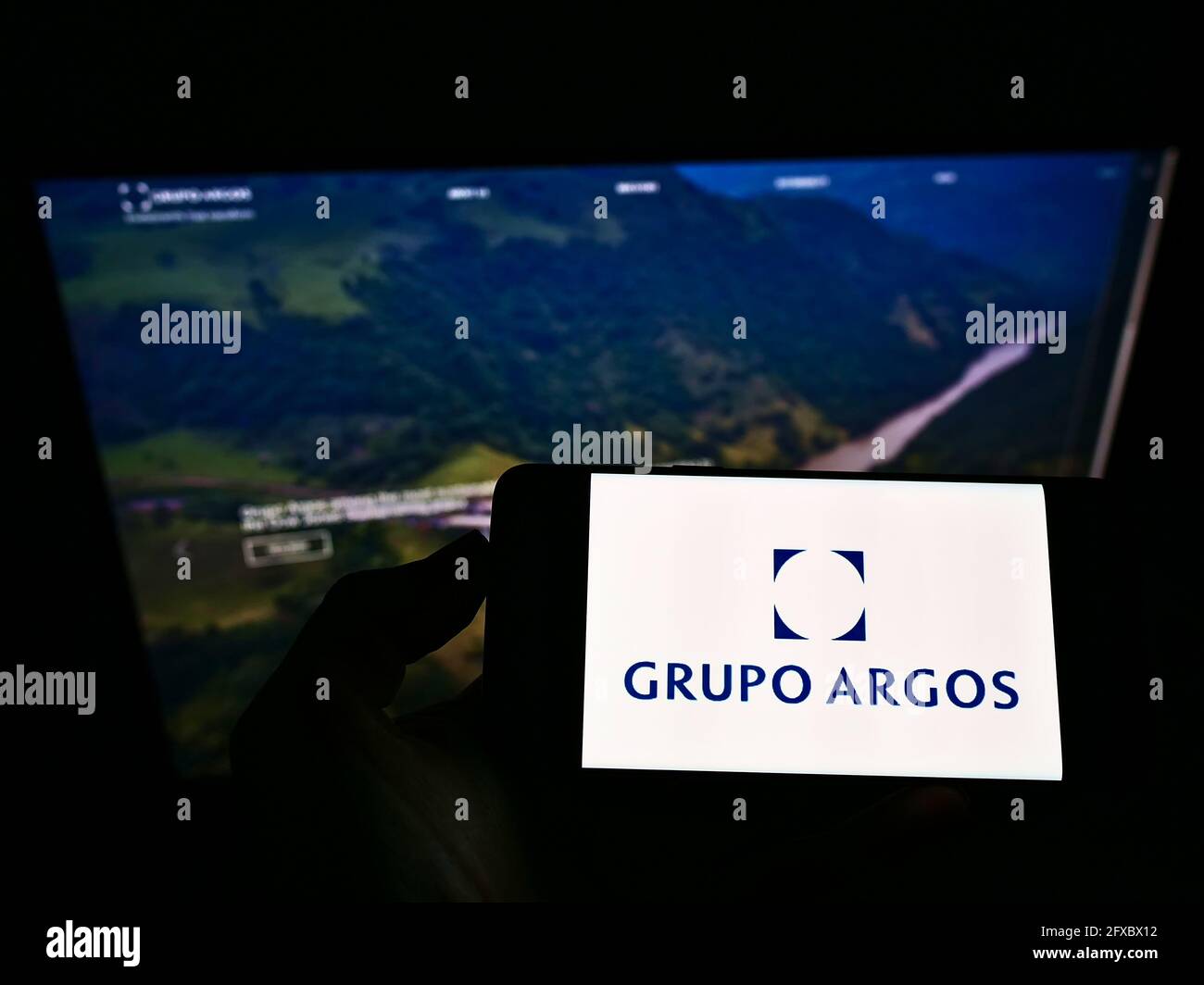 Argos logo hi-res stock photography and images - Alamy