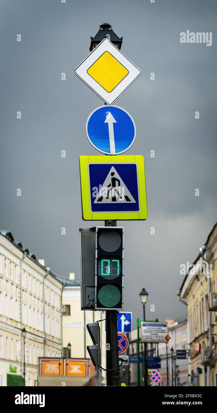 Stop Go Traffic Signs High Resolution Stock Photography and Images - Alamy
