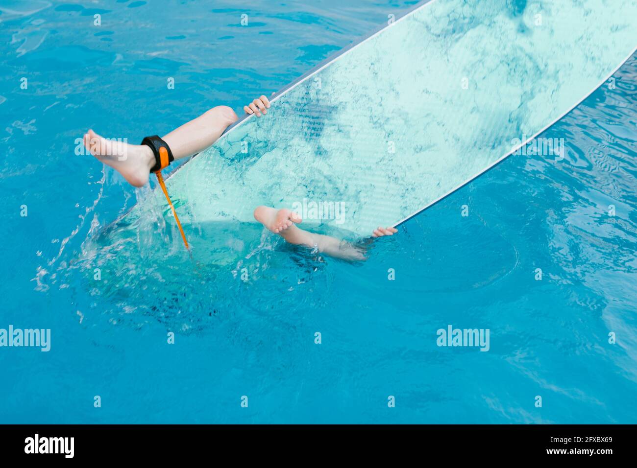 Children playing swimming pool hi-res stock photography and images - Alamy