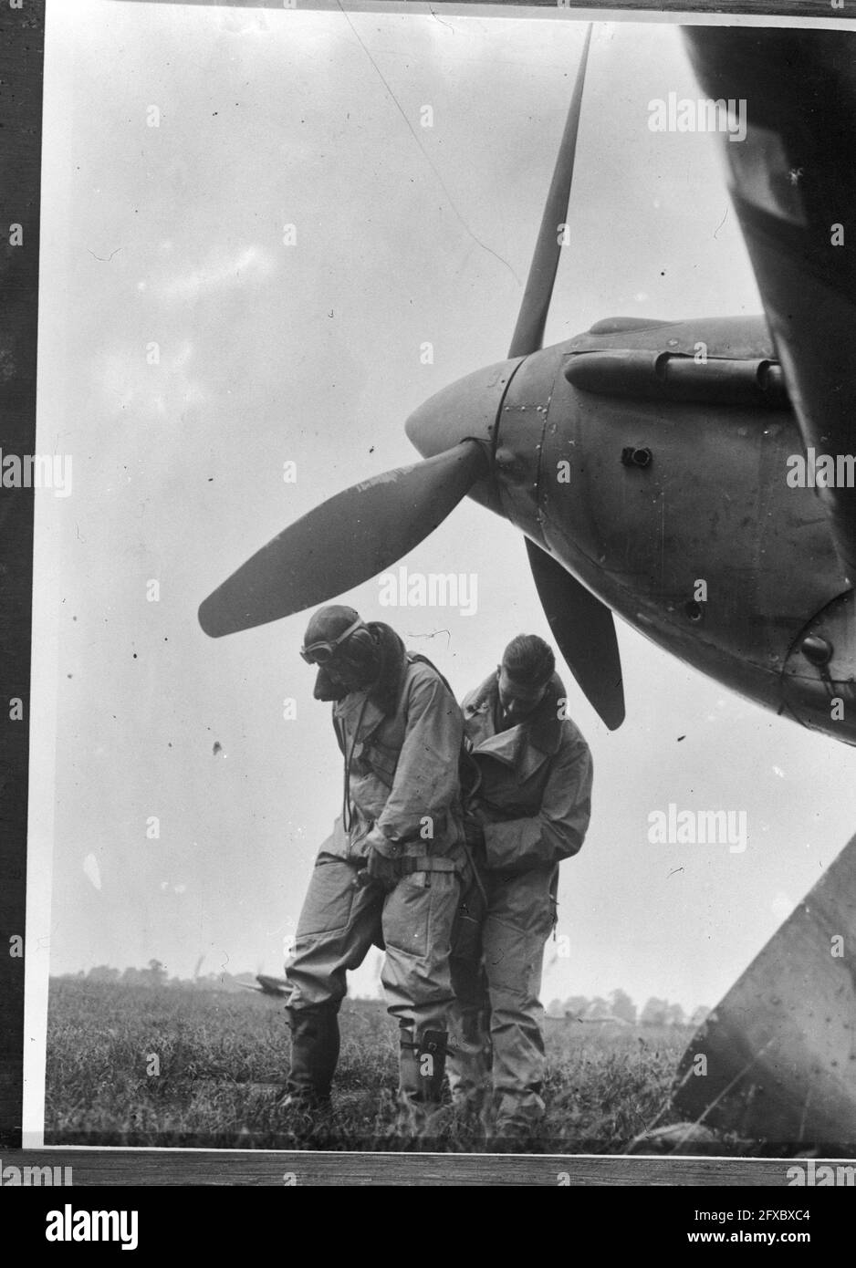Young pilots of the Dutch air force train at RAF airfield Hullavington ...