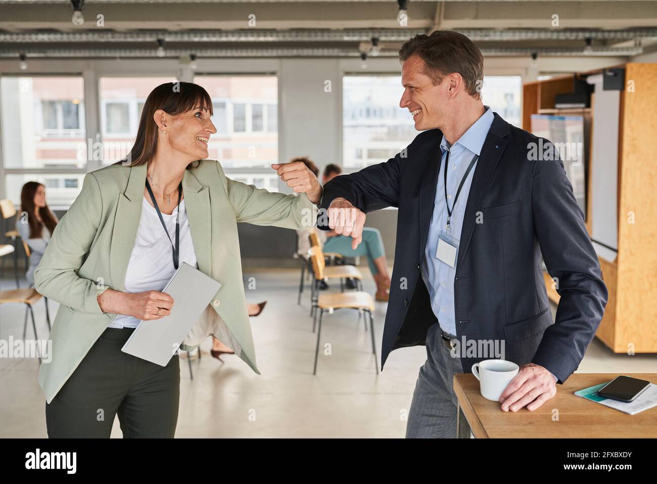Man bumps into woman hi-res stock photography and images - Alamy