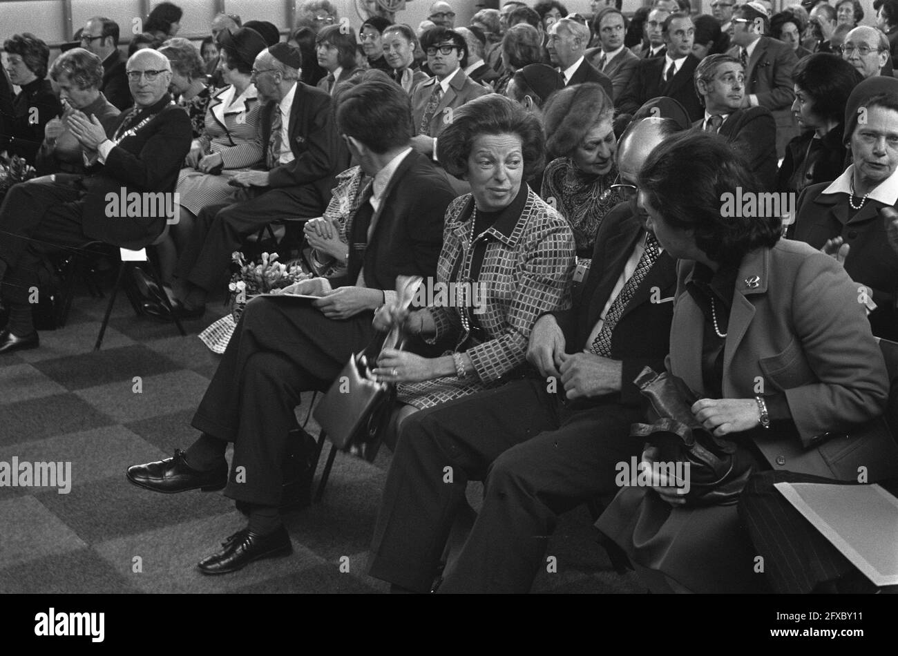 Jewish elementary school opened in Buitenveldert, reception in room ...