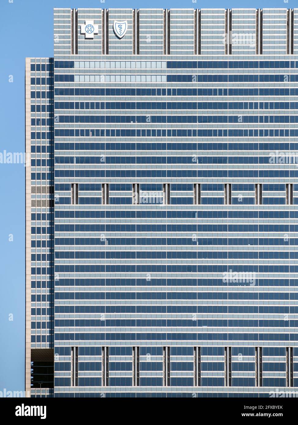 Blue Cross Blue Shield Tower, designed by Lohan Associates and Goettsch ...