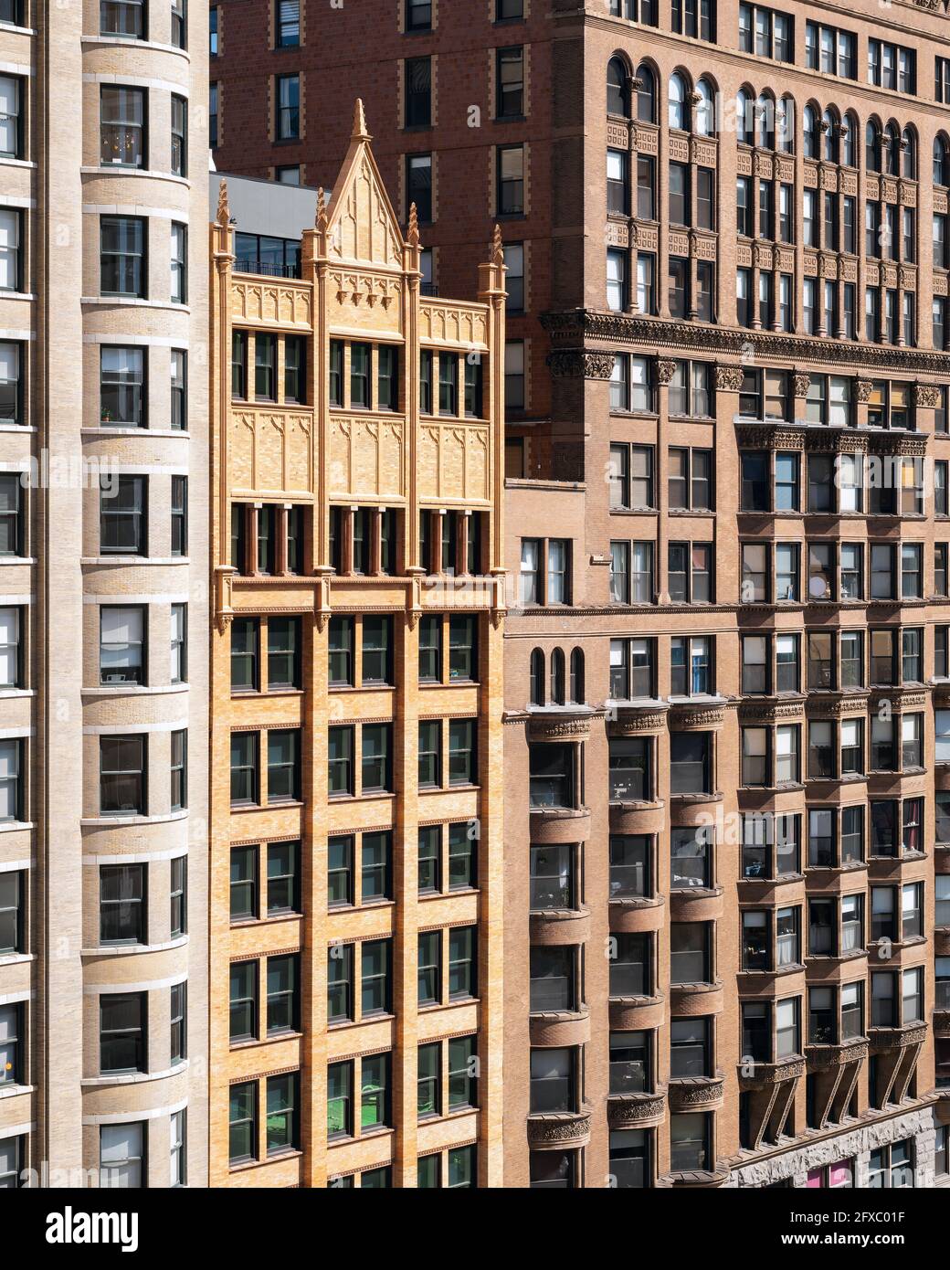 Landmark Chicago School buildings on Dearborn Street Stock Photo - Alamy