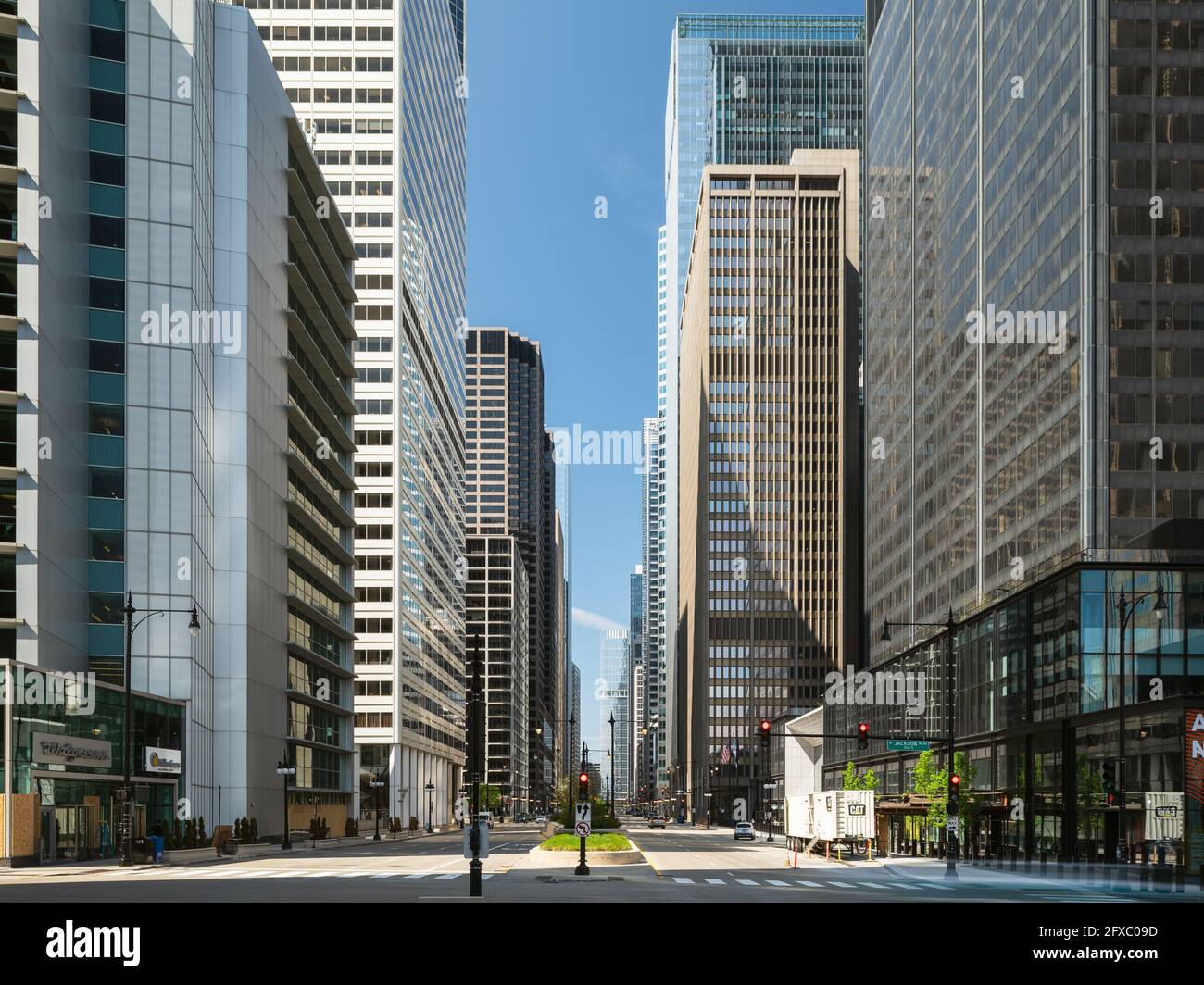 View chicago downtown along hi-res stock photography and images - Alamy