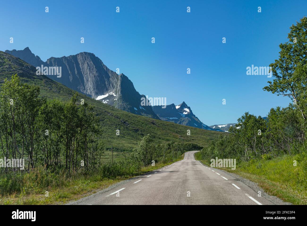 Clear highway hi-res stock photography and images - Alamy