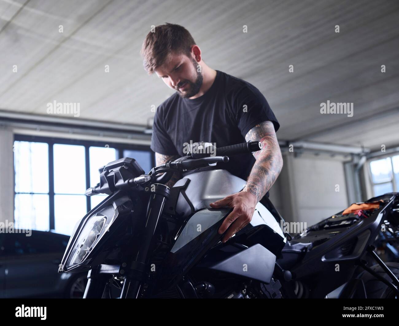 Motorcycle repair hi-res stock photography and images - Alamy