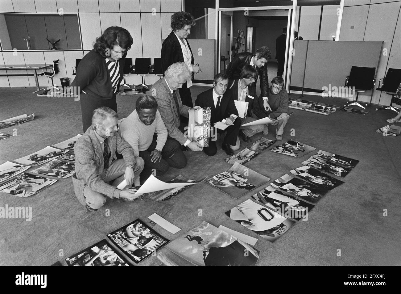 Judging world press photo started hi-res stock photography and images ...