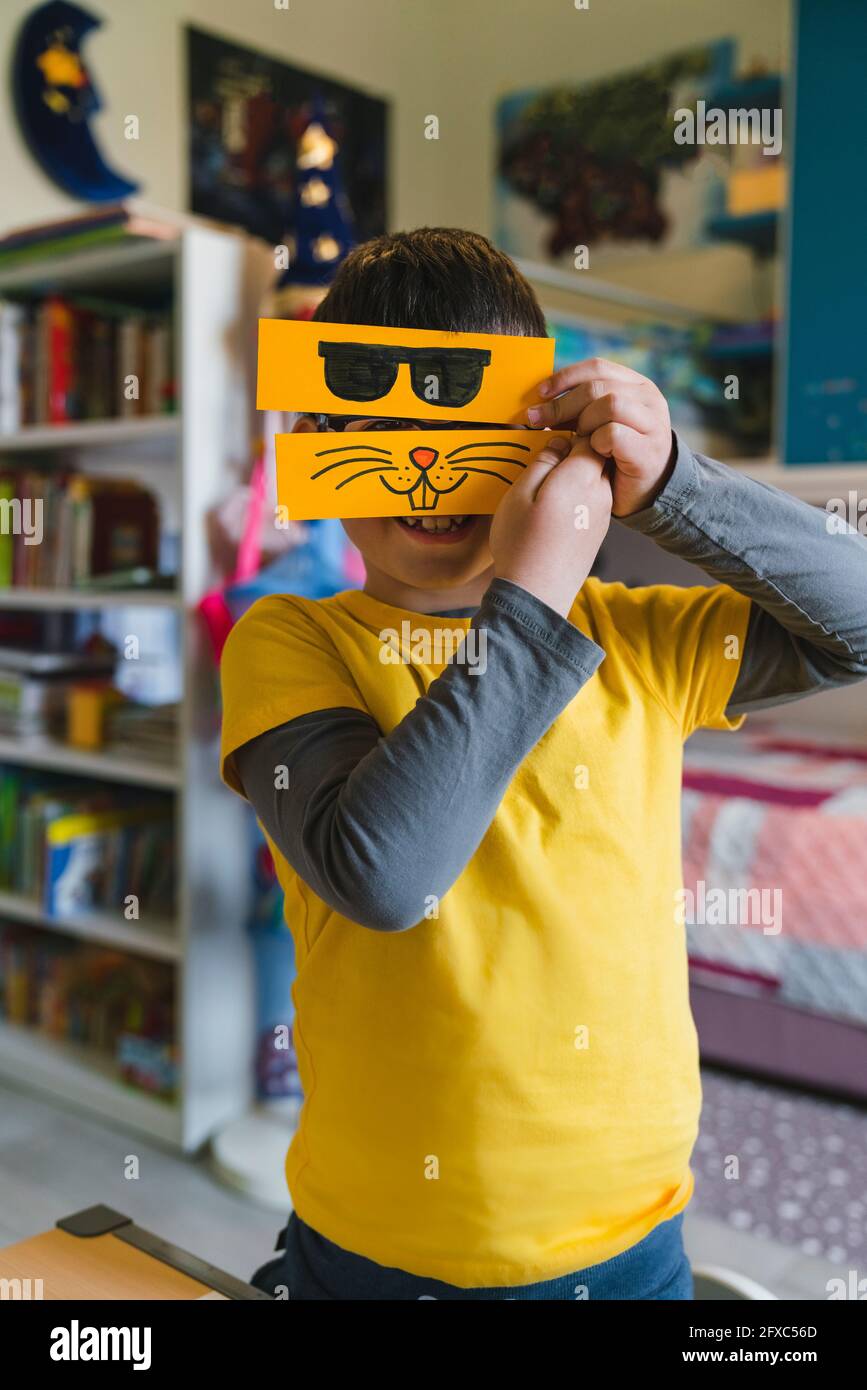 Emoticons hi-res stock photography and images - Alamy