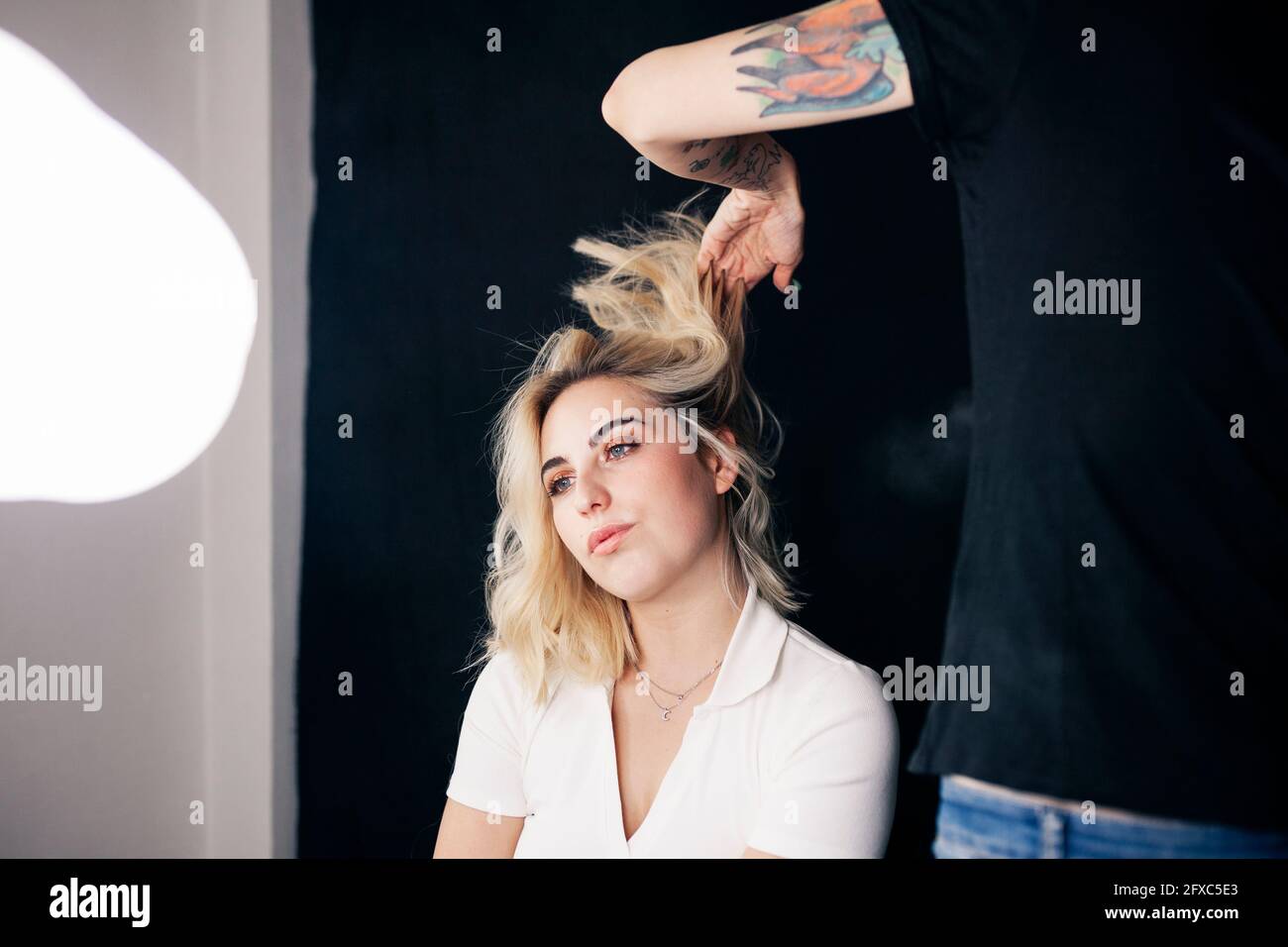 Hair styling model hi-res stock photography and images - Alamy
