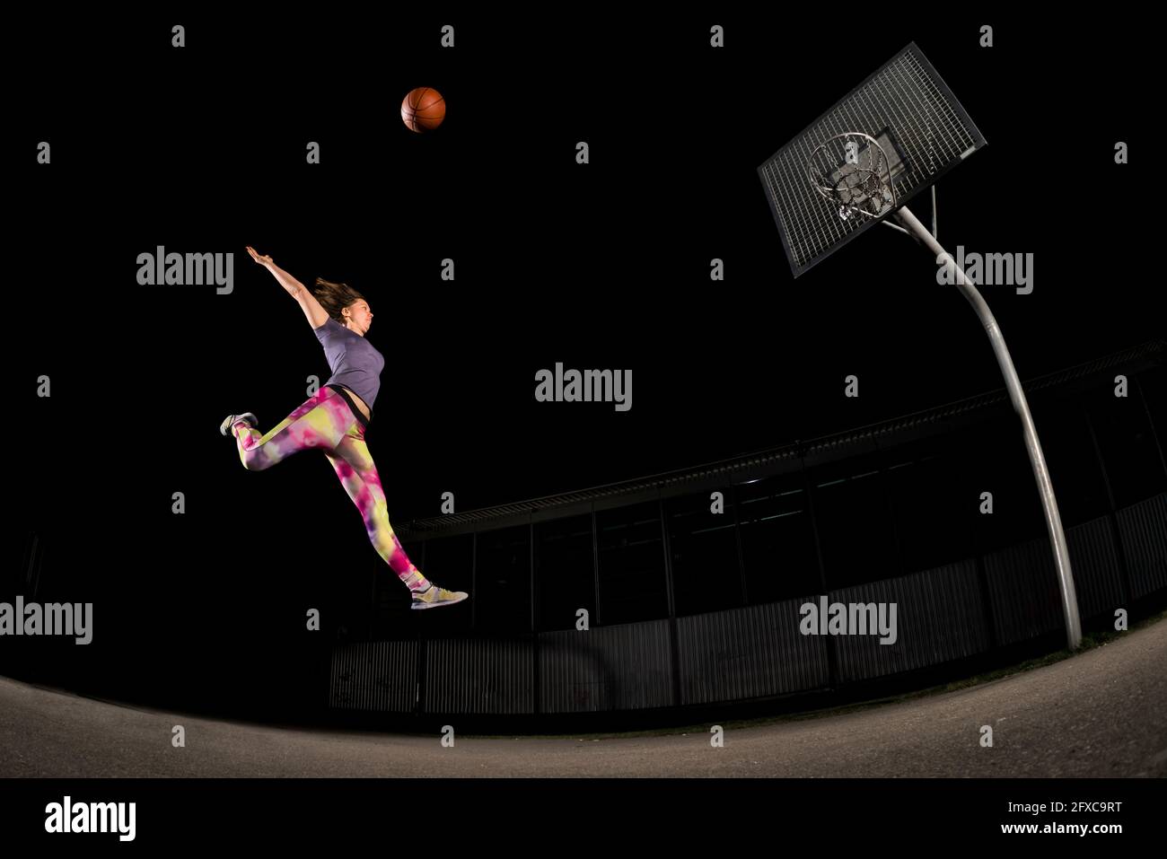 Basketball night hi-res stock photography and images - Alamy