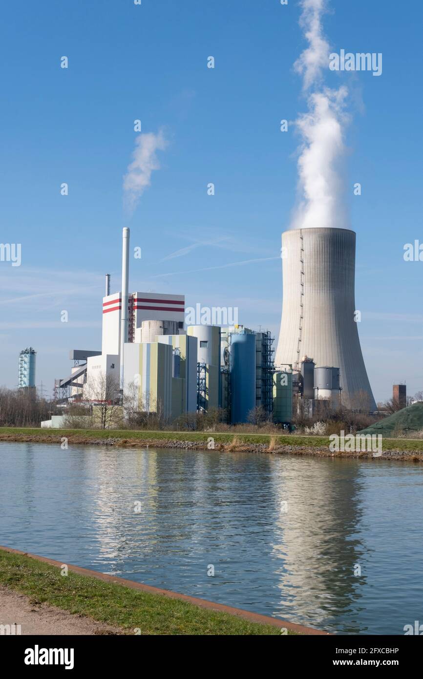 Germany, North Rhine Westphalia, Lunen, coal fired power station over ...