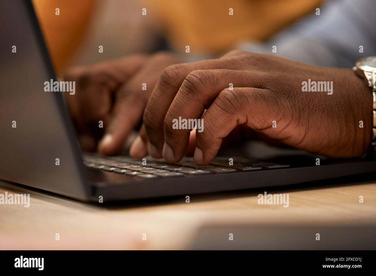 Man typing office hi-res stock photography and images - Alamy
