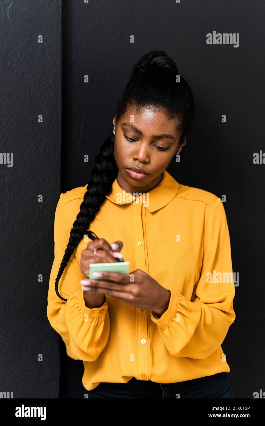 Black writing on wall hi-res stock photography and images - Alamy