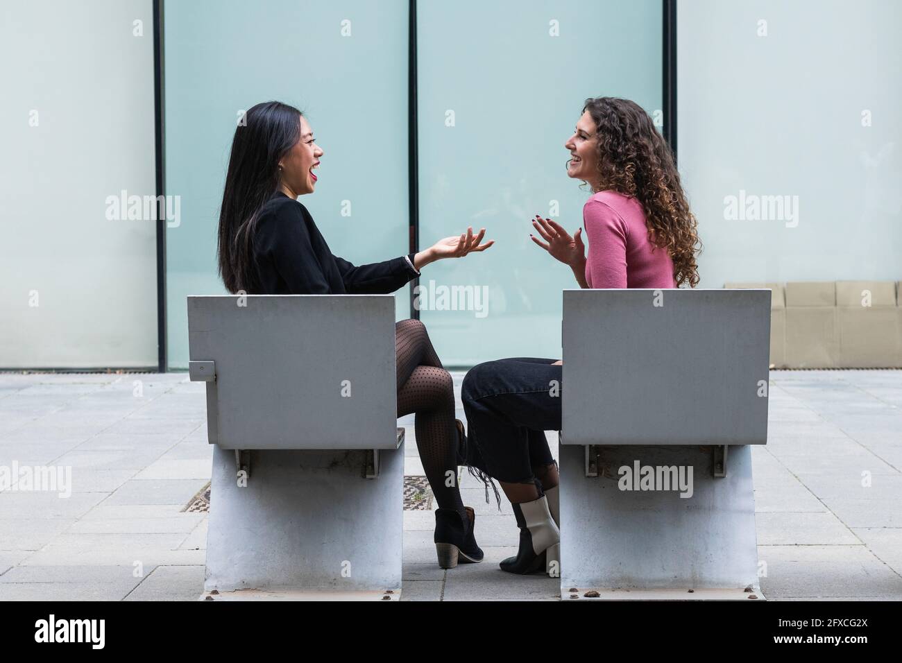 Chinese women legs hi-res stock photography and images - Alamy