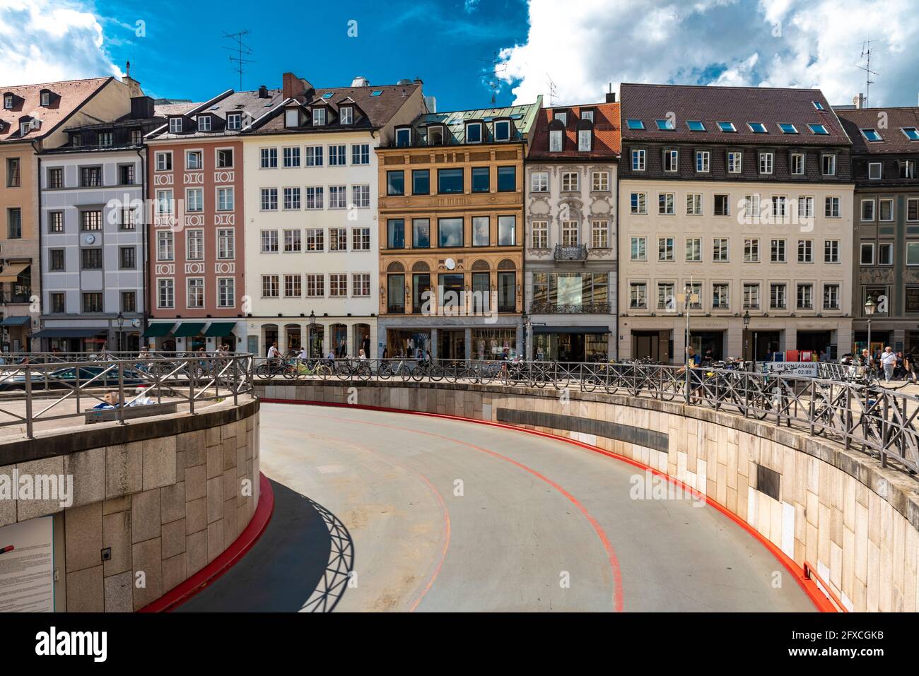 National theatre government road hi-res stock photography and images ...