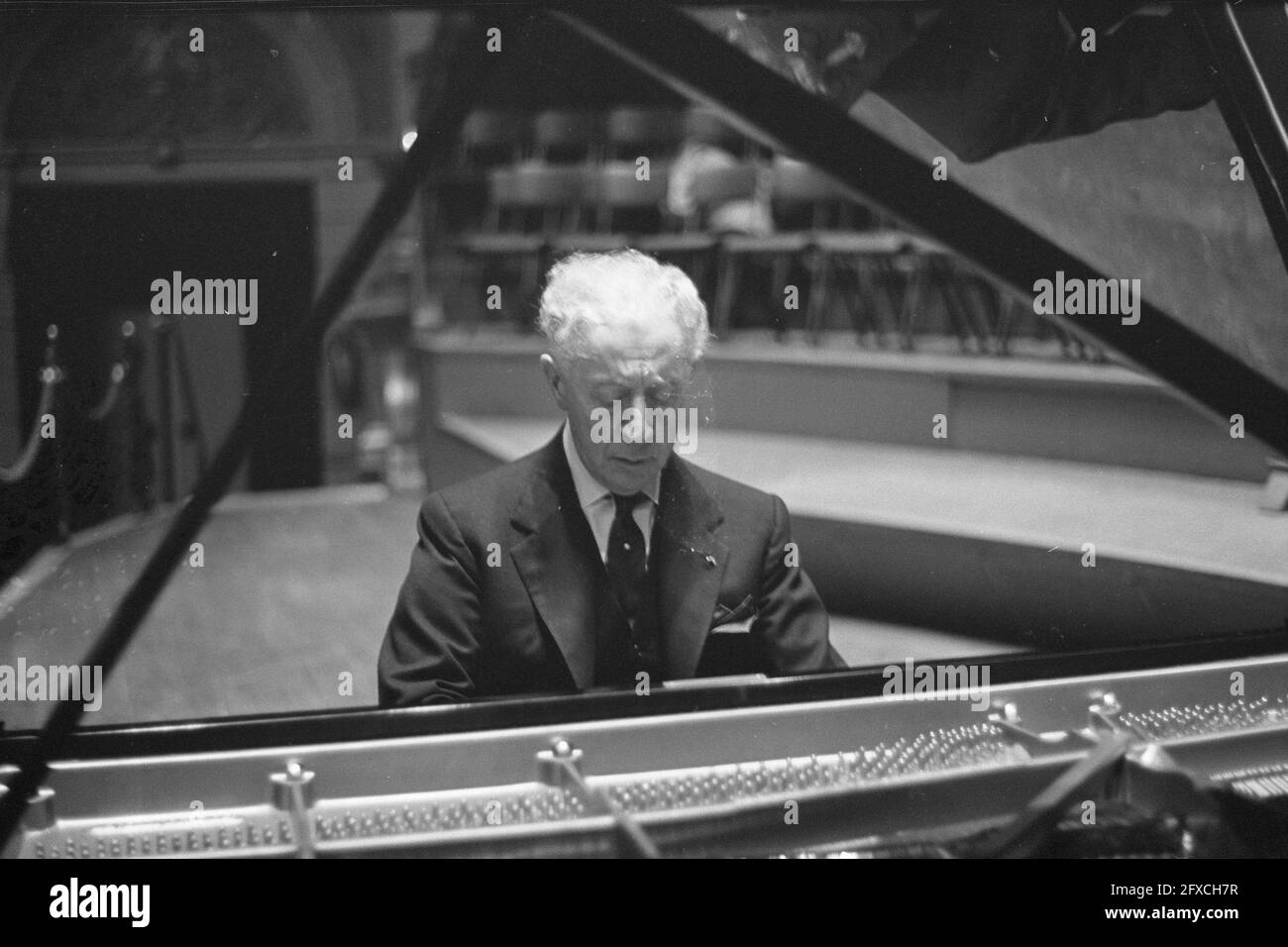 Arthur Rubinstein High Resolution Stock Photography and Images - Alamy