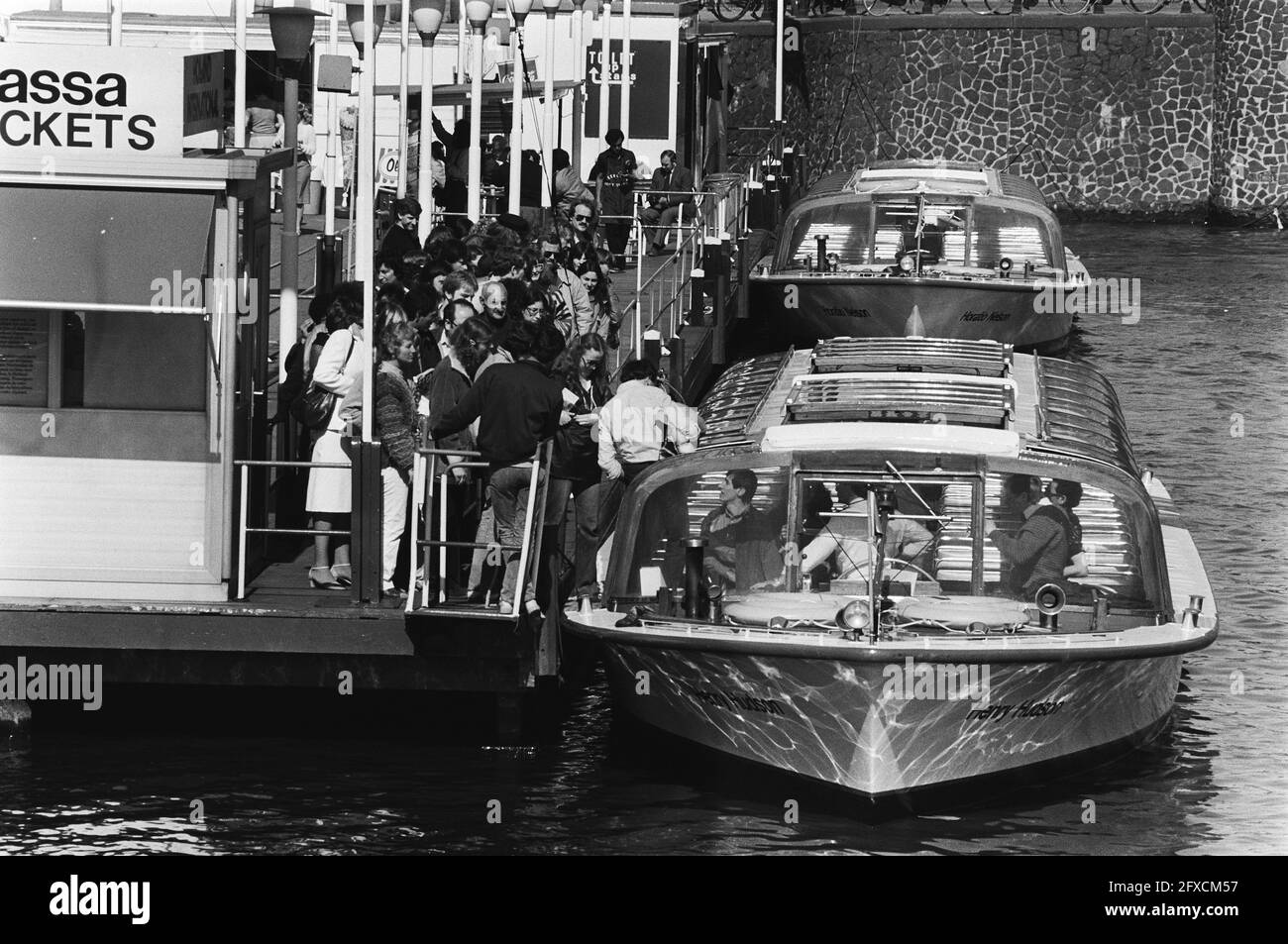 2 crowds Black and White Stock Photos & Images - Alamy