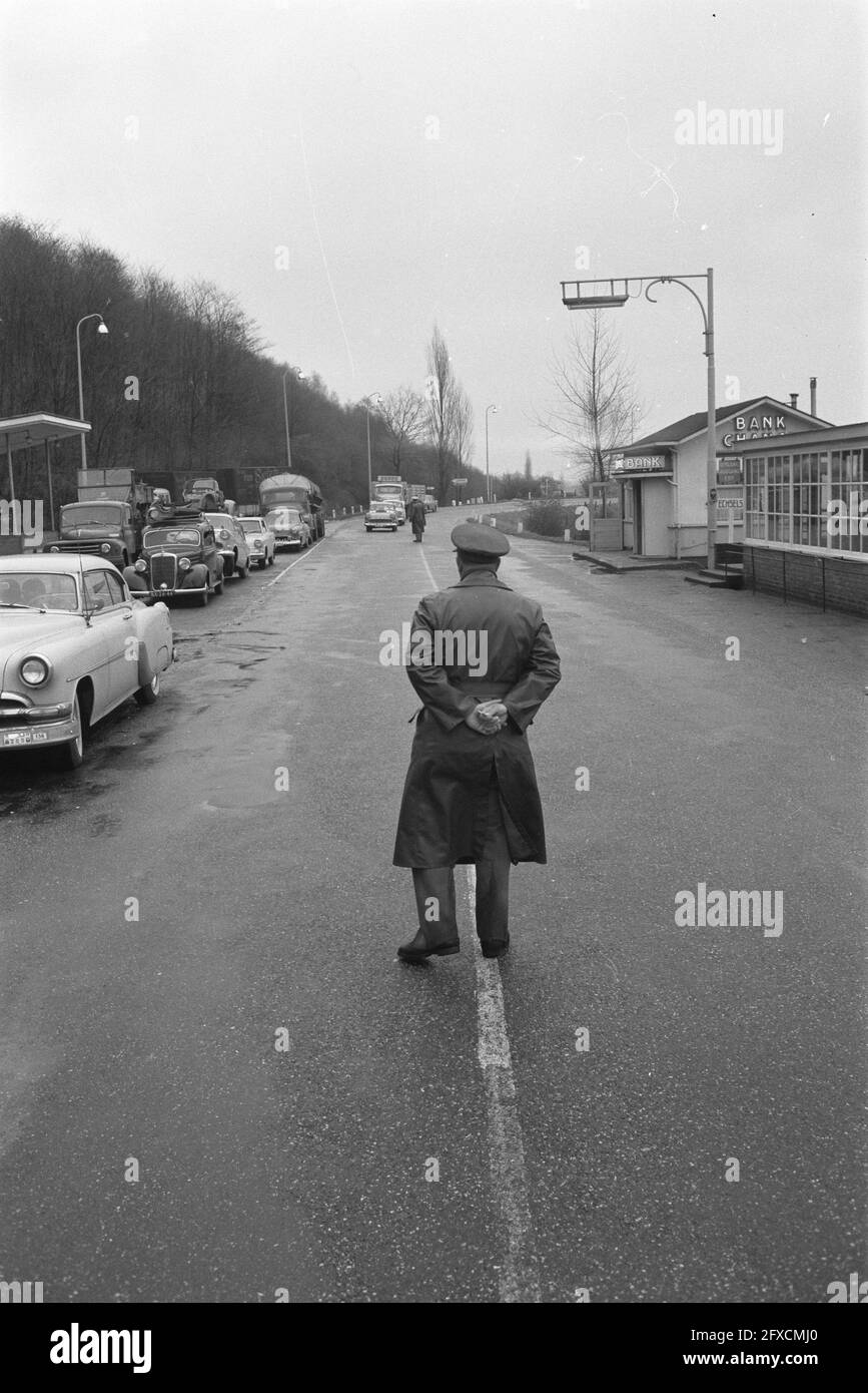 The german dutch border hi-res stock photography and images - Alamy