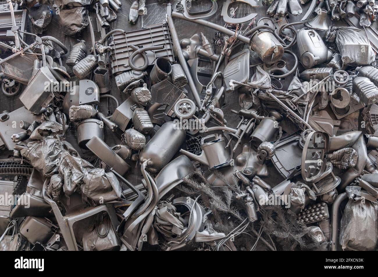 Man is drowning in mountains of plastic trash. An ecological problem ...