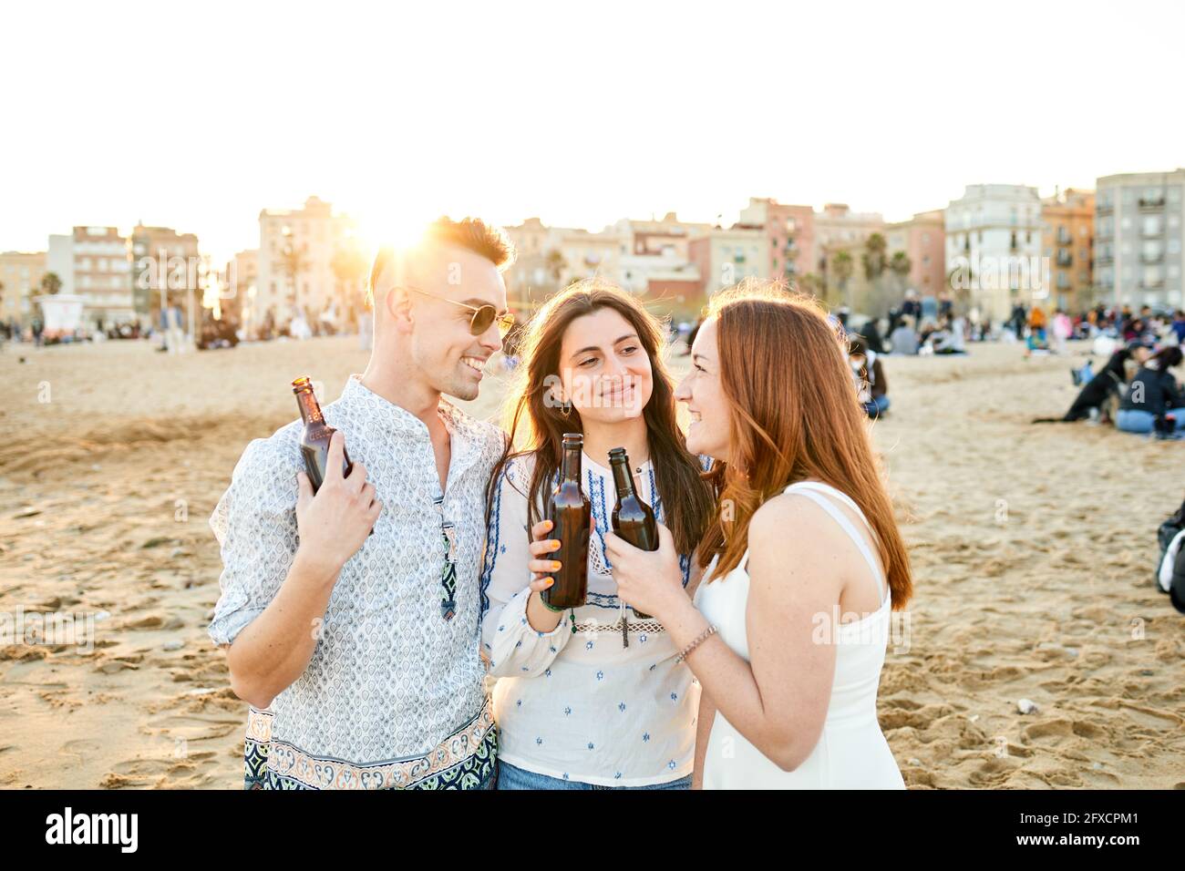 Group friends female beach and drink hi-res stock photography and ...