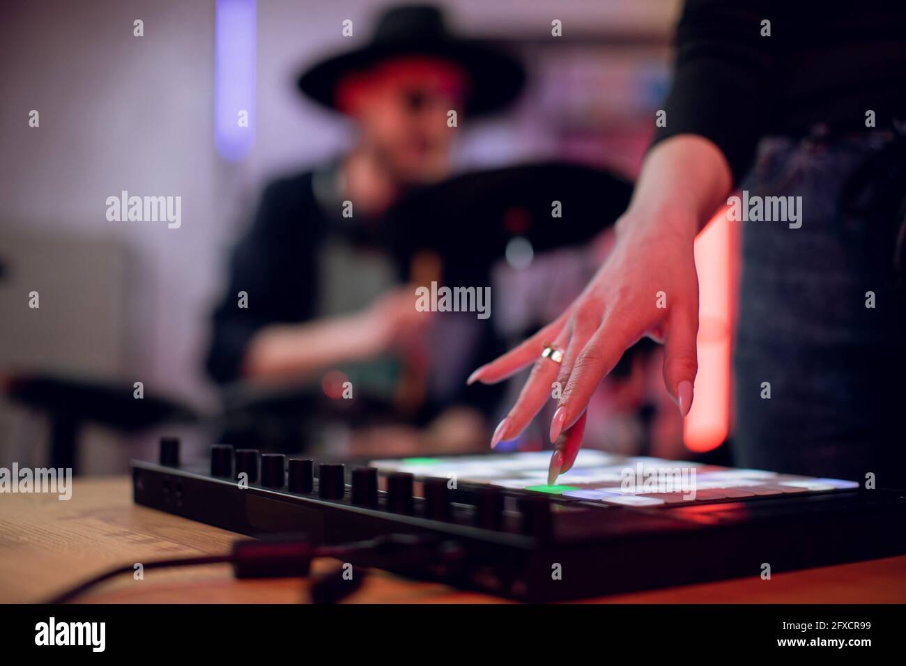 Duo Music Instruments High Resolution Stock Photography and Images - Alamy