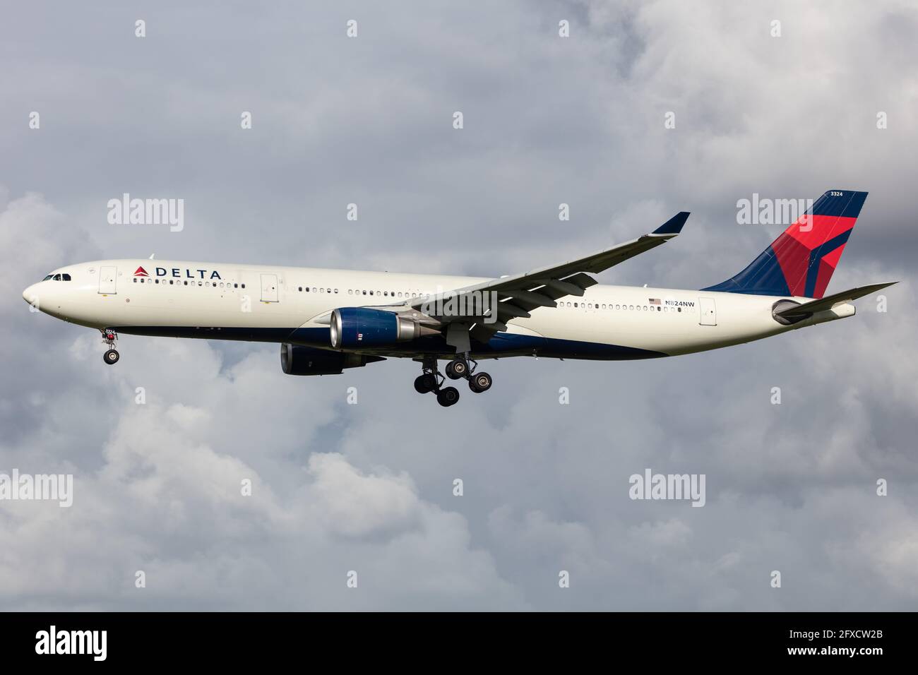 AMSTERDAM, NETHERLANDS - Sep 13, 2020: Delta Air Lines (DL / DAL ...