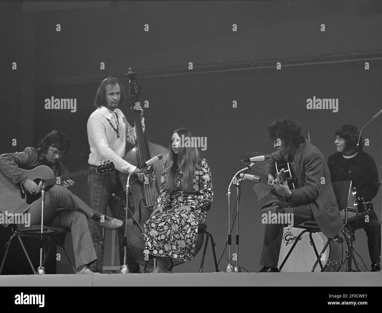 Pentangle hi-res stock photography and images - Alamy