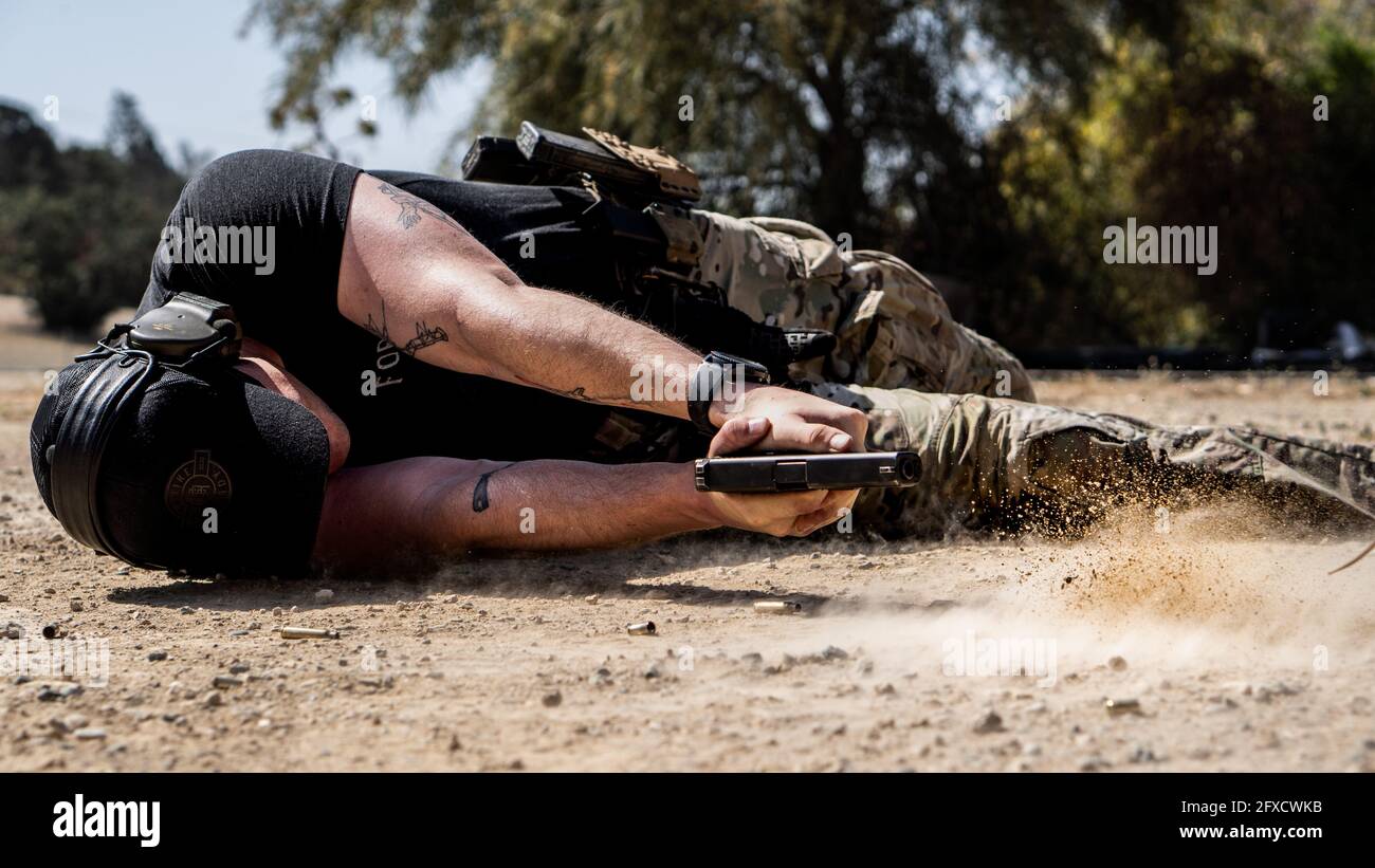 Pistol shooting hi-res stock photography and images - Alamy