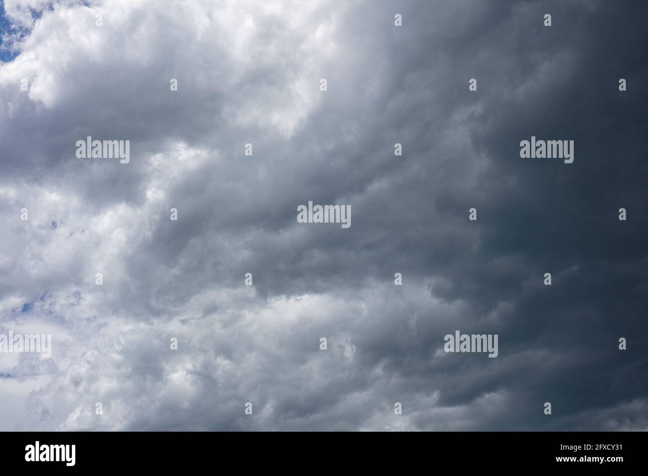 Dramatic clouds in stormy spring weather Stock Photo - Alamy