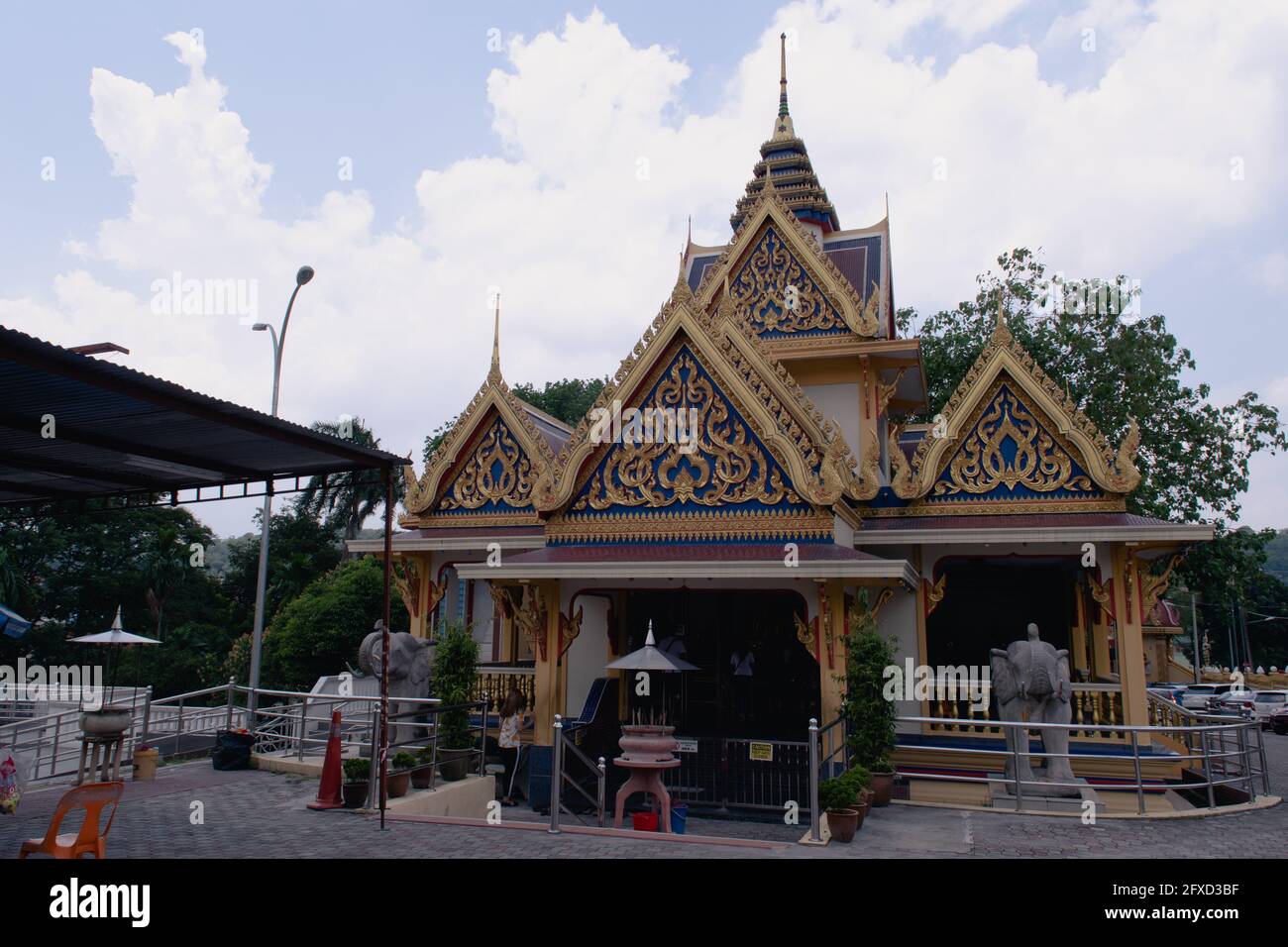 Building inside of Thai Buddhist Chetawan Temple complex Stock Photo ...