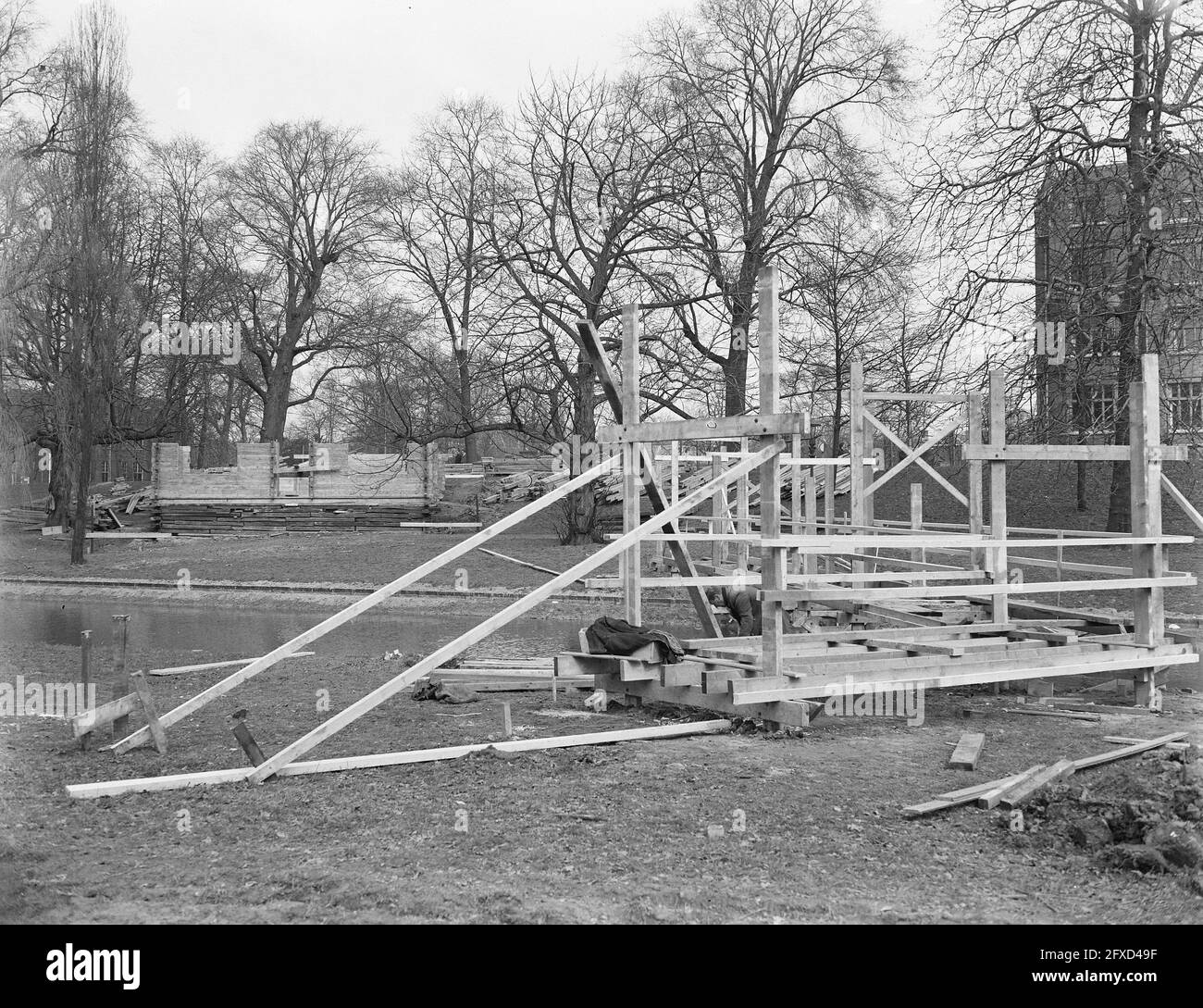 Pictures of the construction of E55 Rotterdam / compromised, March 31 ...