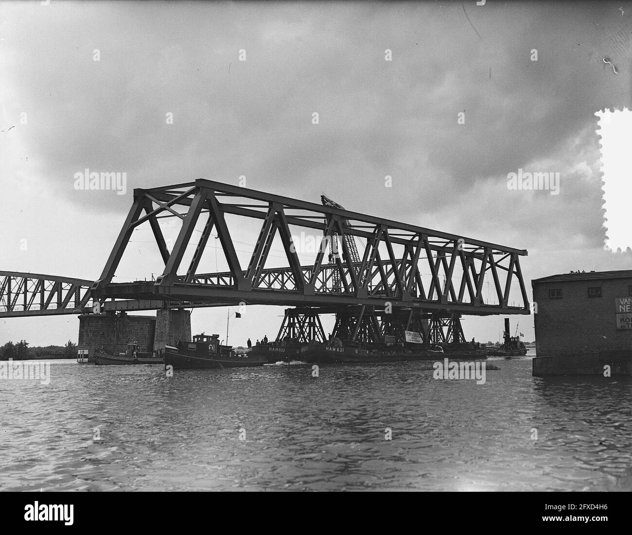 Third span moerdijk bridge hi-res stock photography and images - Alamy