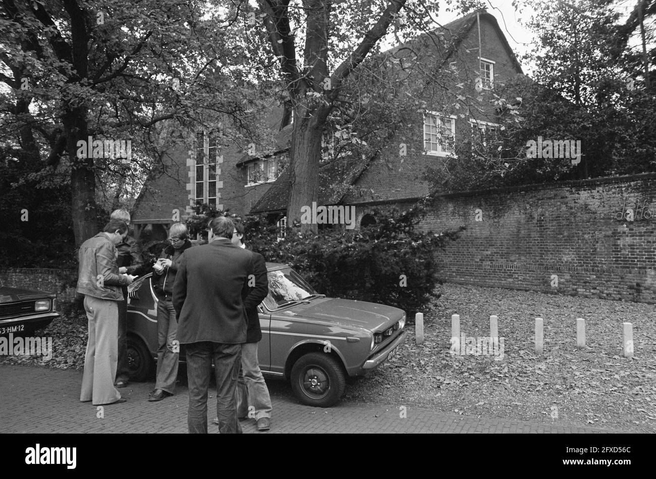 Arrest war criminal pieter menten Black and White Stock Photos & Images ...