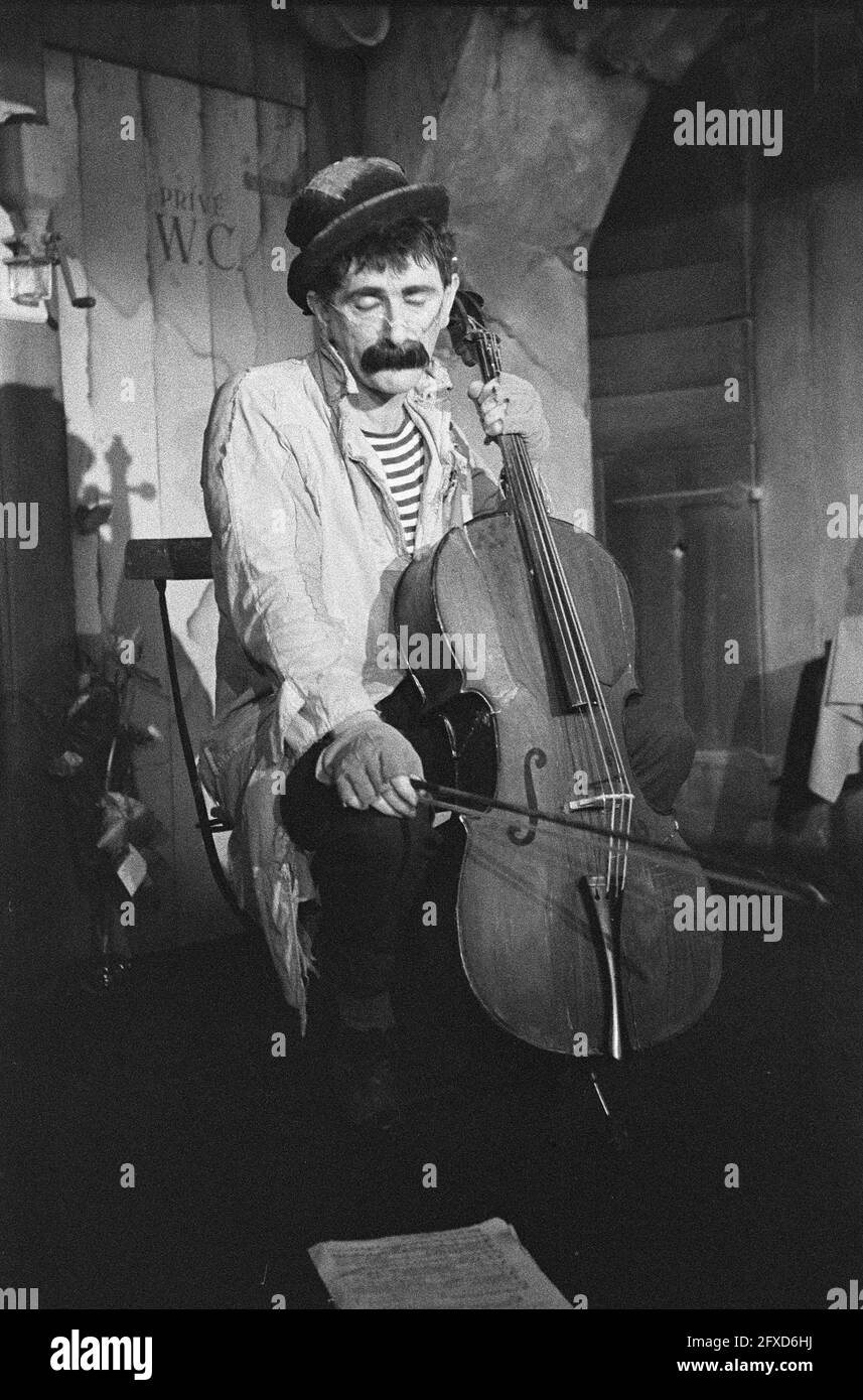 Tom manders hi-res stock photography and images - Alamy