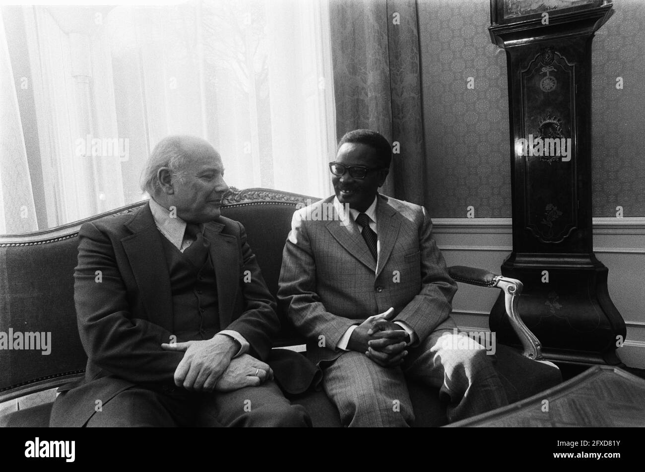 President MPLA, Mr. Neto received by Den Uyl; Den Uyl and A. Neto ...