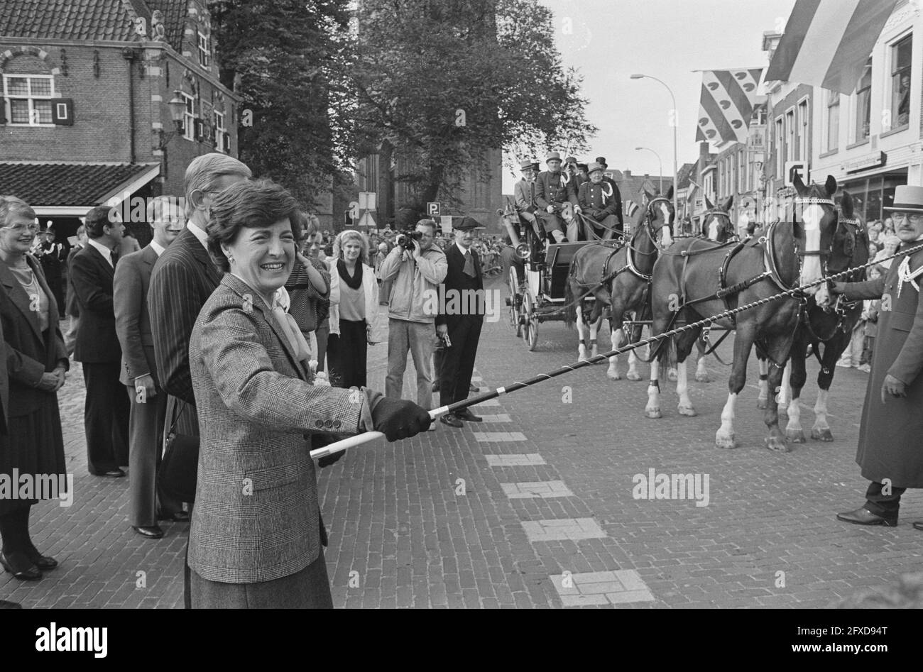 Stagecoaches race Black and White Stock Photos & Images - Alamy